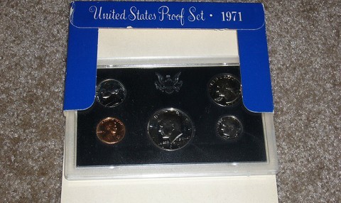 Proof Sets vs. Mint Sets: What's The Difference? | U.S. Coins Guide